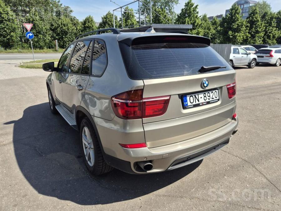 Brūns BMW X5 2012 Rīga, ar dzinēja tilpumu 3.00 L un nobraukumu 233 tūkst. km par 10490 €, foto 9 vietnē AUTOMOTO.COM.LV