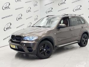 Brown BMW X5 2012 in Vilnius, with an engine capacity of 2.99 L and mileage of 301 thousand km for 9800 €, photo  on AUTOMOTO.COM.LV