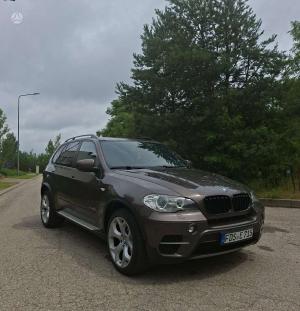 Brūns BMW X5 2012 Viļņa, ar dzinēja tilpumu 2.99 L un nobraukumu 310 tūkst. km par 11700 €, foto 6 vietnē AUTOMOTO.COM.LV