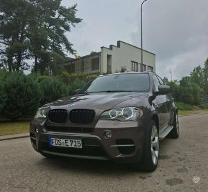 Brūns BMW X5 2012 Viļņa, ar dzinēja tilpumu 2.99 L un nobraukumu 310 tūkst. km par 11700 €, foto 7 vietnē AUTOMOTO.COM.LV