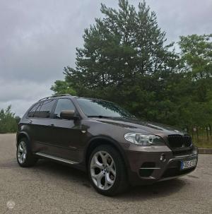 Brūns BMW X5 2012 Viļņa, ar dzinēja tilpumu 2.99 L un nobraukumu 310 tūkst. km par 11700 €, foto 9 vietnē AUTOMOTO.COM.LV