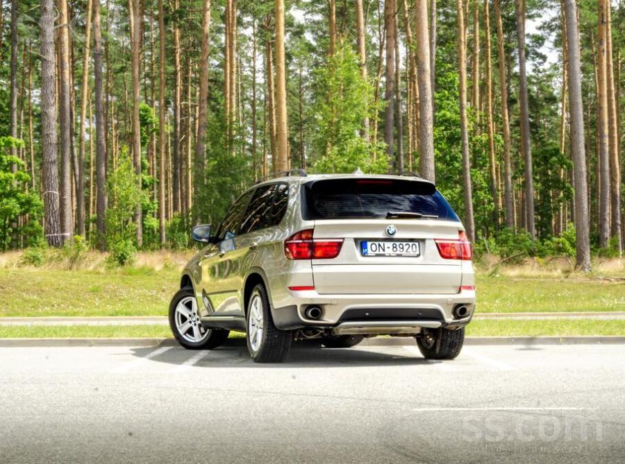 Brūns BMW X5 2012 Rīga, ar dzinēja tilpumu 3.00 L un nobraukumu 233 tūkst. km par 10490 €, foto 9 vietnē AUTOMOTO.COM.LV