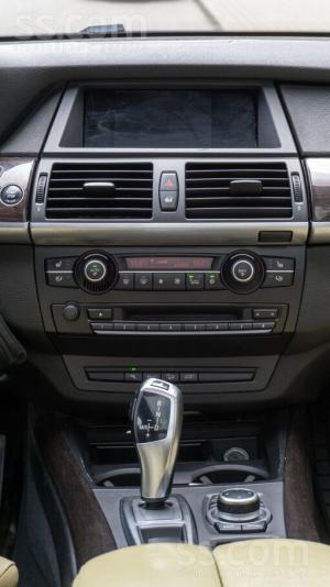 Brūns BMW X5 2012 Rīga, ar dzinēja tilpumu 3.00 L un nobraukumu 233 tūkst. km par 10490 €, foto 14 vietnē AUTOMOTO.COM.LV