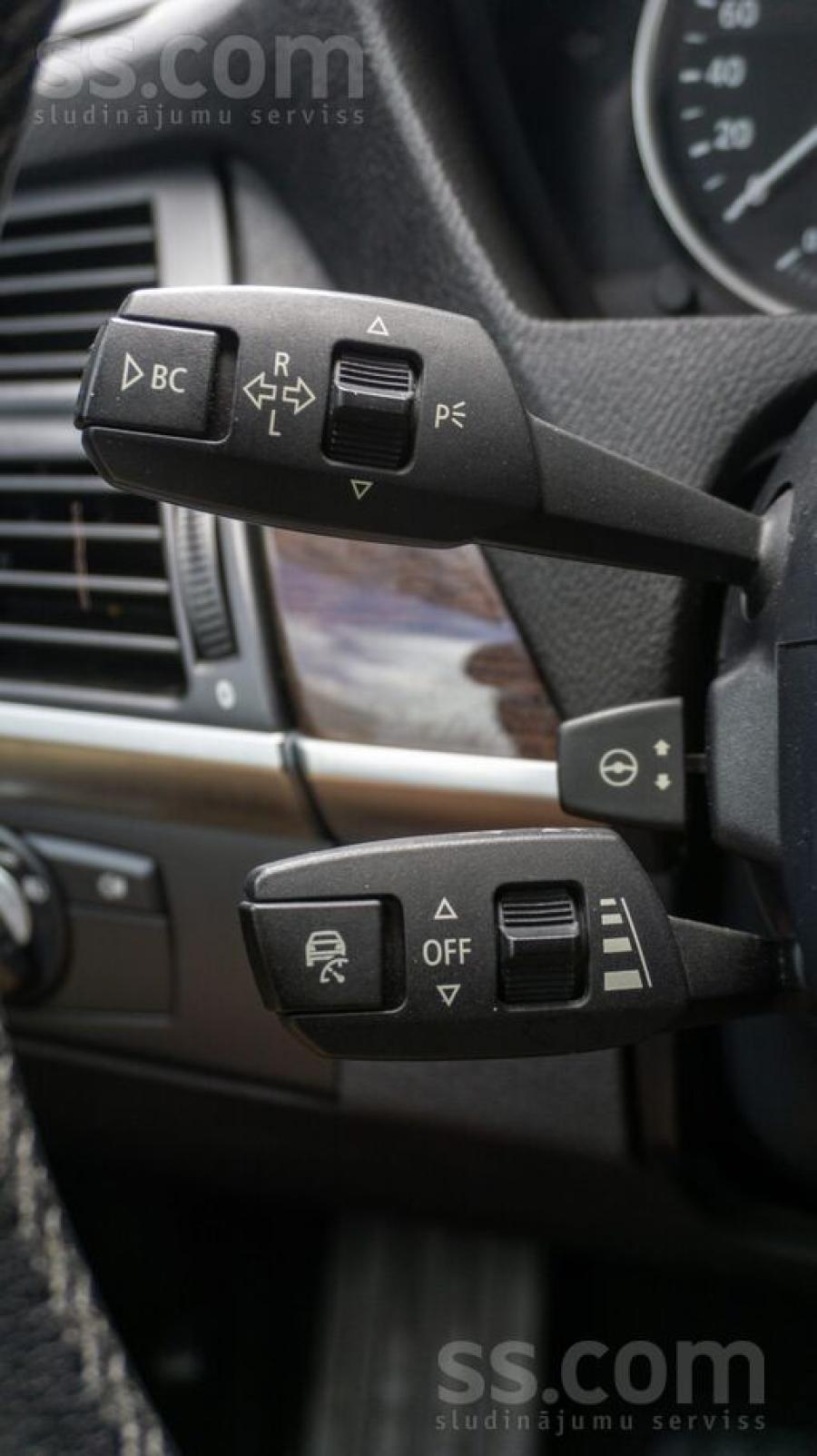 Brūns BMW X5 2012 Rīga, ar dzinēja tilpumu 3.00 L un nobraukumu 233 tūkst. km par 10490 €, foto 23 vietnē AUTOMOTO.COM.LV