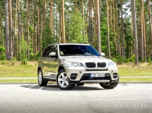Brown BMW X5 2012 in Riga, with an engine capacity of 3.00 L and mileage of 233 thousand km for 11490 €, photo 3 on AUTOMOTO.COM.LV