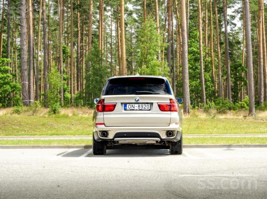 Brown BMW X5 2012 in Riga, with an engine capacity of 3.00 L and mileage of 233 thousand km for 11490 €, photo 7 on AUTOMOTO.COM.LV