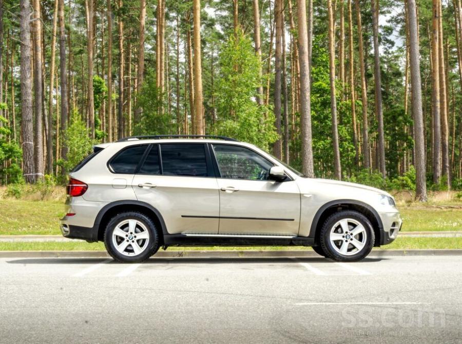 Brown BMW X5 2012 in Riga, with an engine capacity of 3.00 L and mileage of 233 thousand km for 11490 €, photo 9 on AUTOMOTO.COM.LV