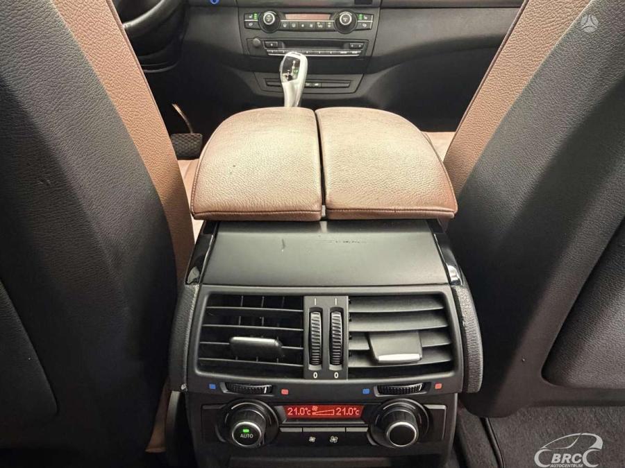 Brūns BMW X5 2012 Viļņa, ar dzinēja tilpumu 2.99 L un nobraukumu 301 tūkst. km par 9100 €, foto 15 vietnē AUTOMOTO.COM.LV