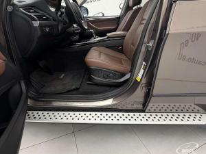Brūns BMW X5 2012 Viļņa, ar dzinēja tilpumu 2.99 L un nobraukumu 301 tūkst. km par 9100 €, foto 24 vietnē AUTOMOTO.COM.LV