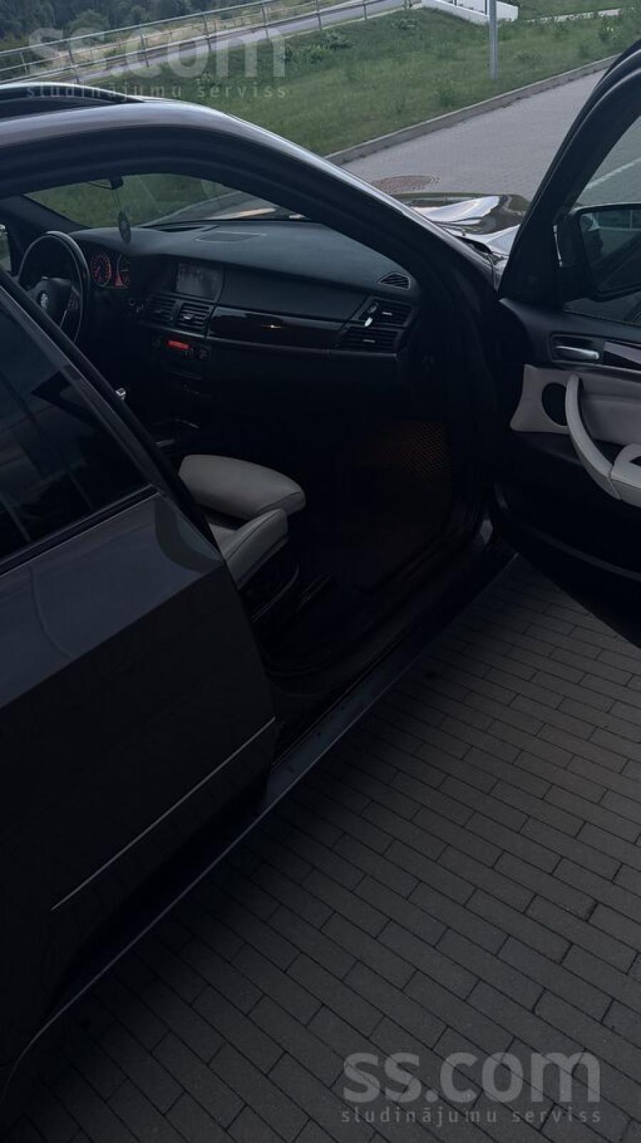 Brūns BMW X5 2012 Rēzekne, ar dzinēja tilpumu 3.00 L un nobraukumu 223 tūkst. km par 14490 €, foto 14 vietnē AUTOMOTO.COM.LV