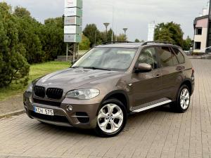 Brown BMW X5 2012 in Vilnius, with an engine capacity of 2.99 L and mileage of 295 thousand km for 8500 €, photo  on AUTOMOTO.COM.LV