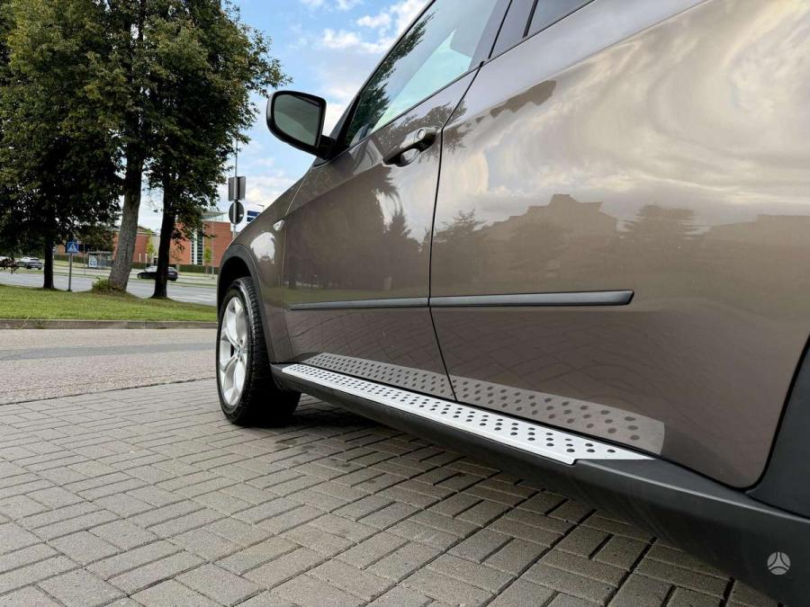 Brown BMW X5 2012 in Vilnius, with an engine capacity of 3.00 L and mileage of 285 thousand km for 7900 €, photo 10 on AUTOMOTO.COM.LV