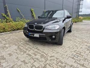 Brown BMW X5 2012 in Vilnius, with an engine capacity of 2.99 L and mileage of 239 thousand km for 13200 €, photo 4 on AUTOMOTO.COM.LV