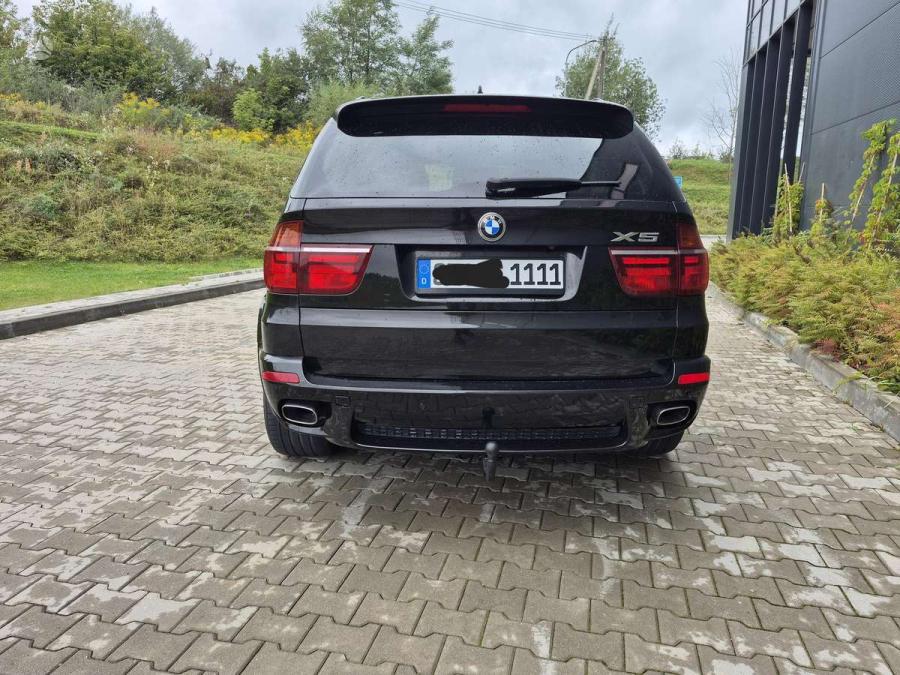 Brown BMW X5 2012 in Vilnius, with an engine capacity of 2.99 L and mileage of 239 thousand km for 13200 €, photo 6 on AUTOMOTO.COM.LV