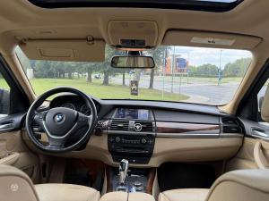 Brūns BMW X5 2012 Viļņa, ar dzinēja tilpumu 3.00 L un nobraukumu 289 tūkst. km par 7500 €, foto 18 vietnē AUTOMOTO.COM.LV