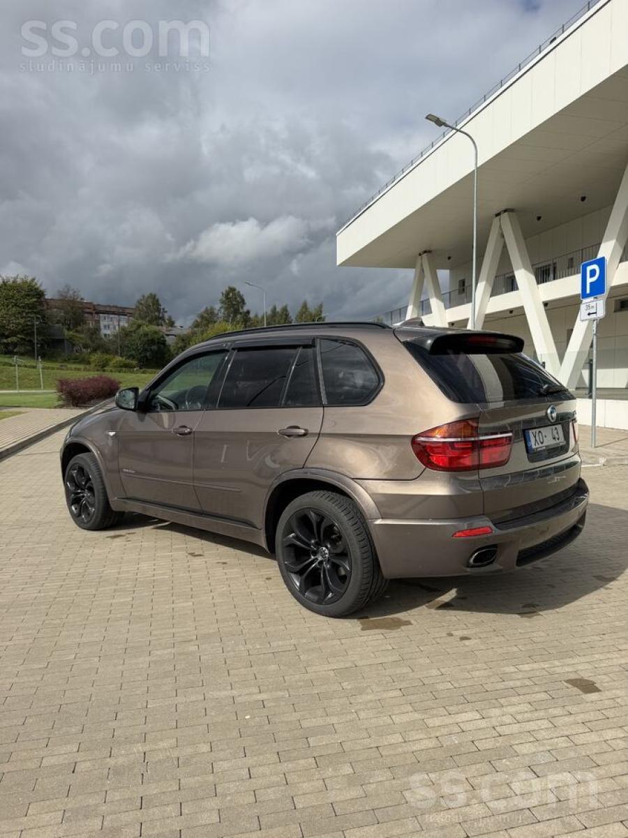 Коричневый БМВ Х5 2012 в Резекне, объемом двигателя 3.00 л и пробегом 223 тыс. км за 13750 €, фото 5 на AUTOMOTO.COM.LV