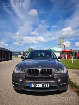 Brūns BMW X5 2012 Rīga, ar dzinēja tilpumu 3.00 L un nobraukumu 243 tūkst. km par 7900 €, foto 3 vietnē AUTOMOTO.COM.LV