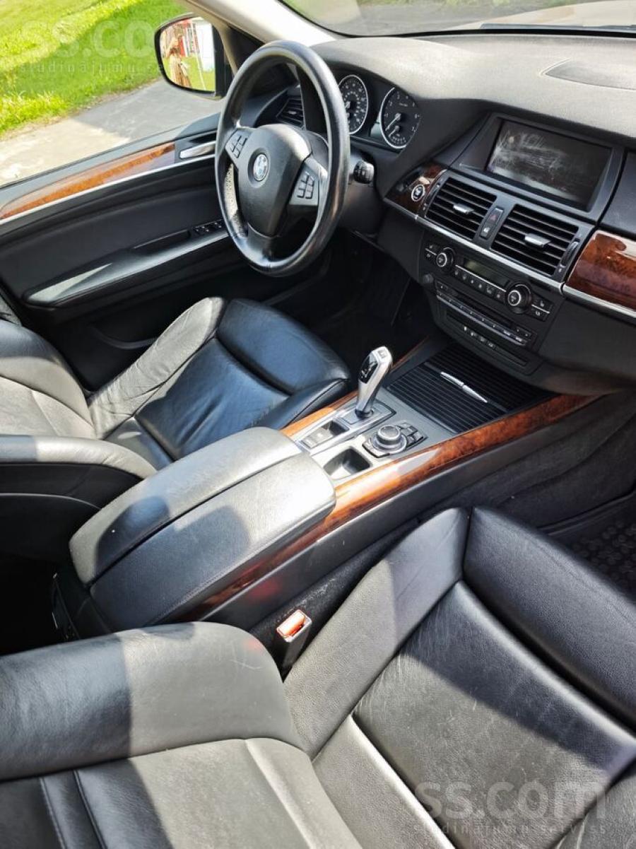 Brūns BMW X5 2012 Rīga, ar dzinēja tilpumu 3.00 L un nobraukumu 243 tūkst. km par 7900 €, foto 11 vietnē AUTOMOTO.COM.LV