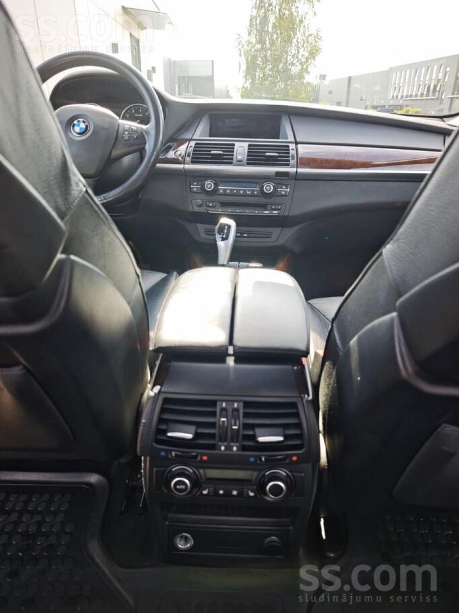 Brūns BMW X5 2012 Rīga, ar dzinēja tilpumu 3.00 L un nobraukumu 243 tūkst. km par 7900 €, foto 12 vietnē AUTOMOTO.COM.LV