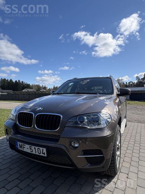 Коричневый БМВ Х5 2013 в Огре, объемом двигателя 3.00 л и пробегом 322 тыс. км за 9400 €, фото 1 на AUTOMOTO.COM.LV