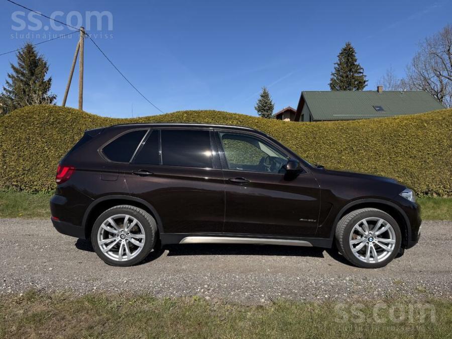 Brūns BMW X5 2013 Rīga, ar dzinēja tilpumu 3.00 L un nobraukumu 235 tūkst. km par 16990 €, foto 7 vietnē AUTOMOTO.COM.LV