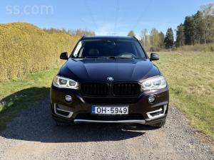 Brūns BMW X5 2013 Rīga, ar dzinēja tilpumu 3.00 L un nobraukumu 235 tūkst. km par 16990 €, foto 8 vietnē AUTOMOTO.COM.LV