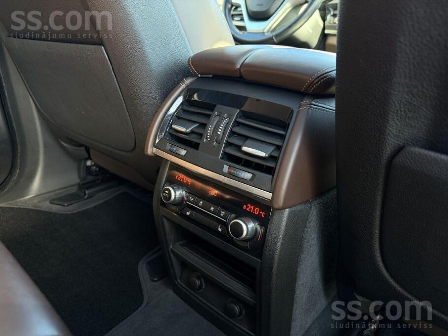 Brūns BMW X5 2013 Rīga, ar dzinēja tilpumu 3.00 L un nobraukumu 235 tūkst. km par 16990 €, foto 15 vietnē AUTOMOTO.COM.LV