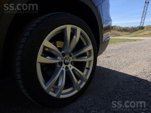 Brūns BMW X5 2013 Rīga, ar dzinēja tilpumu 3.00 L un nobraukumu 235 tūkst. km par 16990 €, foto 19 vietnē AUTOMOTO.COM.LV