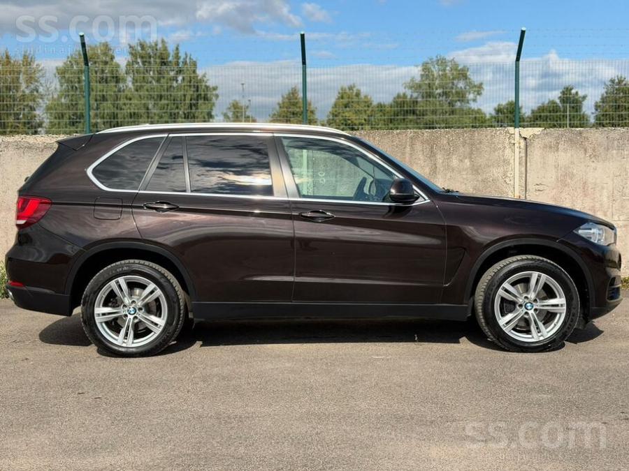 Brown BMW X5 2013 in Ogre, with an engine capacity of 3.00 L and mileage of 250 thousand km for 17500 €, photo 4 on AUTOMOTO.COM.LV