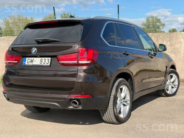 Brown BMW X5 2013 in Ogre, with an engine capacity of 3.00 L and mileage of 250 thousand km for 17500 €, photo 7 on AUTOMOTO.COM.LV