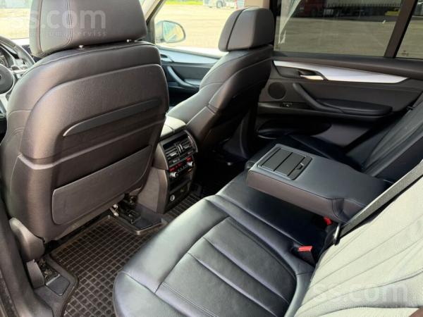 Brown BMW X5 2013 in Ogre, with an engine capacity of 3.00 L and mileage of 250 thousand km for 17500 €, photo 11 on AUTOMOTO.COM.LV
