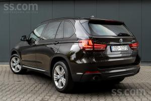 Brown BMW X5 2013 in Riga, with an engine capacity of 3.00 L and mileage of 249 thousand km for 16000 €, photo 5 on AUTOMOTO.COM.LV