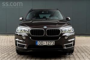 Brown BMW X5 2013 in Riga, with an engine capacity of 3.00 L and mileage of 249 thousand km for 16000 €, photo 11 on AUTOMOTO.COM.LV