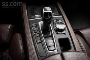 Brown BMW X5 2013 in Riga, with an engine capacity of 3.00 L and mileage of 249 thousand km for 16000 €, photo 23 on AUTOMOTO.COM.LV