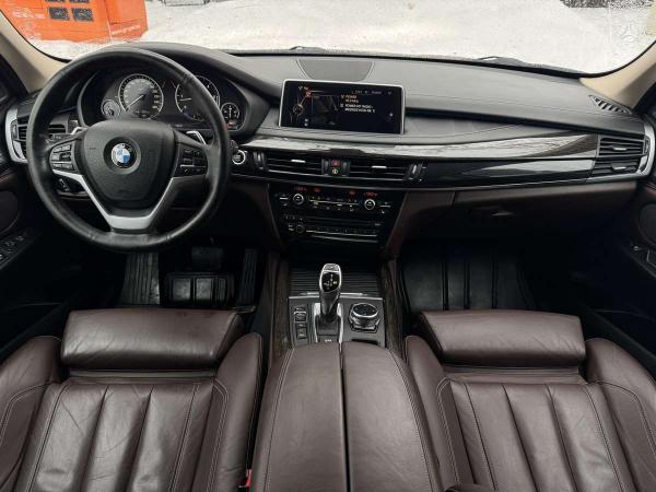 Brūns BMW X5 2014 Viļņa, ar dzinēja tilpumu 2.99 L un nobraukumu 290 tūkst. km par 18690 €, foto 2 vietnē AUTOMOTO.COM.LV