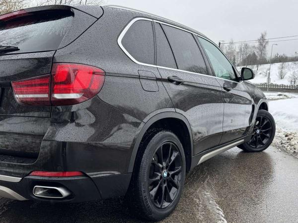 Brūns BMW X5 2014 Viļņa, ar dzinēja tilpumu 2.99 L un nobraukumu 290 tūkst. km par 18690 €, foto 10 vietnē AUTOMOTO.COM.LV