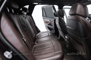 Brown BMW X5 2014 in Tallinn, with an engine capacity of 3.00 L and mileage of 263 thousand km for 17990 €, photo 17 on AUTOMOTO.COM.LV