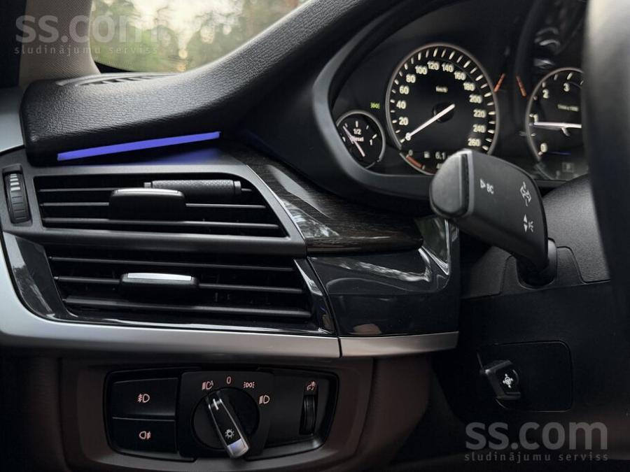 Brown BMW X5 2014 in Riga, with an engine capacity of 2.00 L and mileage of 196 thousand km for 19190 €, photo 16 on AUTOMOTO.COM.LV