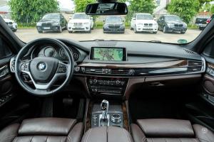 Brown BMW X5 2014 in Marijampole, with an engine capacity of 2.99 L and mileage of 190 thousand km for 18950 €, photo 17 on AUTOMOTO.COM.LV