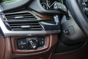 Brown BMW X5 2014 in Marijampole, with an engine capacity of 2.99 L and mileage of 190 thousand km for 18950 €, photo 29 on AUTOMOTO.COM.LV