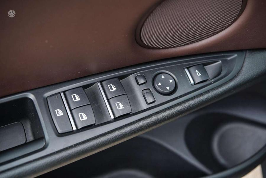 Brown BMW X5 2014 in Marijampole, with an engine capacity of 2.99 L and mileage of 190 thousand km for 18950 €, photo 30 on AUTOMOTO.COM.LV