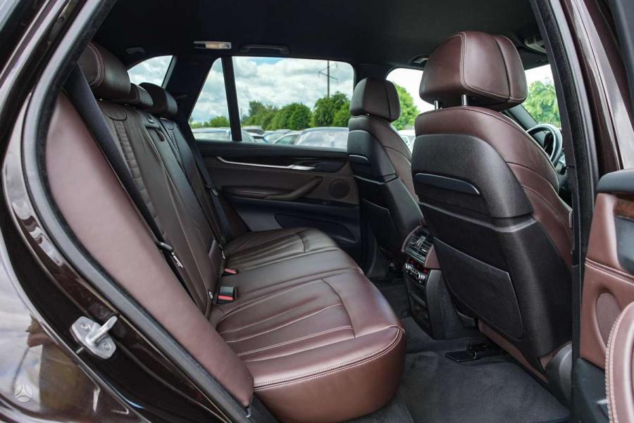 Brown BMW X5 2014 in Marijampole, with an engine capacity of 2.99 L and mileage of 190 thousand km for 18950 €, photo 36 on AUTOMOTO.COM.LV