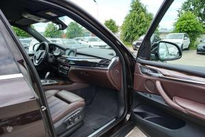 Brown BMW X5 2014 in Marijampole, with an engine capacity of 2.99 L and mileage of 190 thousand km for 18950 €, photo 37 on AUTOMOTO.COM.LV