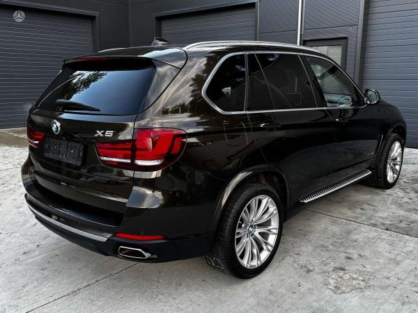 Brown BMW X5 2014 in Utena, with an engine capacity of 3.00 L and mileage of 330 thousand km for 13900 €, photo 9 on AUTOMOTO.COM.LV