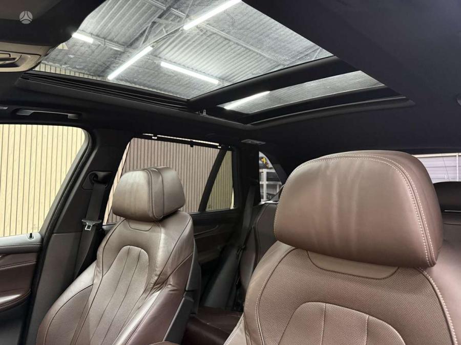 Brūns BMW X5 2014 Marijampole, ar dzinēja tilpumu 2.99 L un nobraukumu 338 tūkst. km par 15750 €, foto 4 vietnē AUTOMOTO.COM.LV