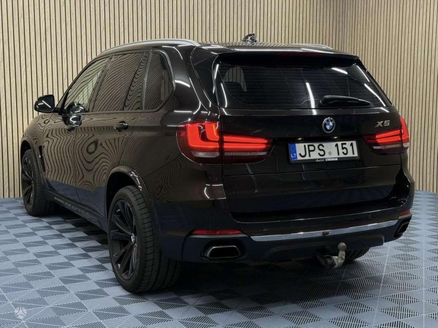 Brūns BMW X5 2014 Marijampole, ar dzinēja tilpumu 2.99 L un nobraukumu 338 tūkst. km par 15750 €, foto 7 vietnē AUTOMOTO.COM.LV
