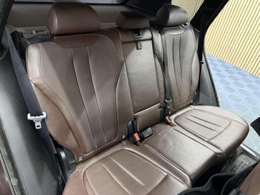 Brūns BMW X5 2014 Marijampole, ar dzinēja tilpumu 2.99 L un nobraukumu 338 tūkst. km par 15750 €, foto 20 vietnē AUTOMOTO.COM.LV