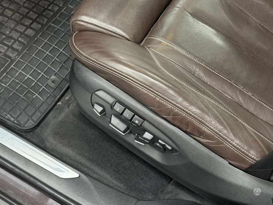 Brūns BMW X5 2014 Marijampole, ar dzinēja tilpumu 2.99 L un nobraukumu 338 tūkst. km par 15750 €, foto 24 vietnē AUTOMOTO.COM.LV