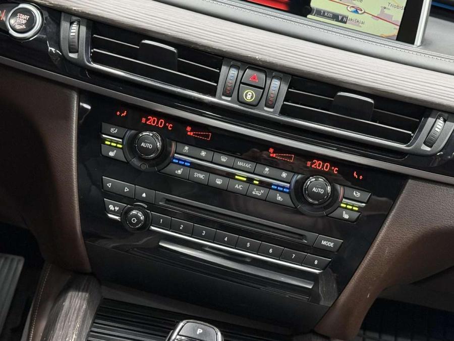Brūns BMW X5 2014 Marijampole, ar dzinēja tilpumu 2.99 L un nobraukumu 338 tūkst. km par 15750 €, foto 36 vietnē AUTOMOTO.COM.LV