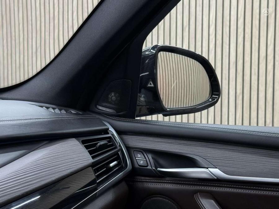 Brūns BMW X5 2014 Marijampole, ar dzinēja tilpumu 2.99 L un nobraukumu 338 tūkst. km par 15750 €, foto 38 vietnē AUTOMOTO.COM.LV